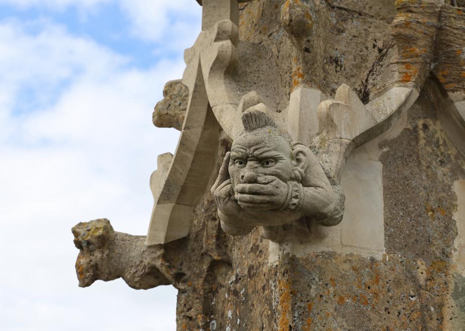 Pop-culture and modern grotesques and gargoyles in Gothic architecture