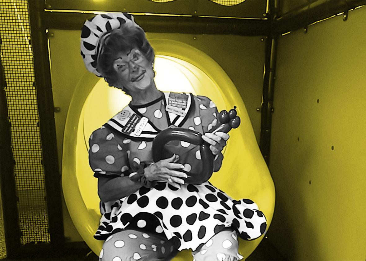 Working: How does a professional clown work?