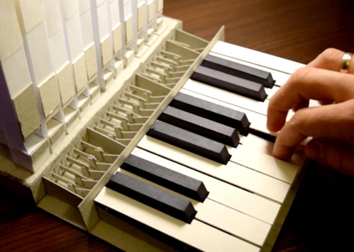 All-paper organ produces amazing music (VIDEO).