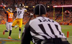 NFL replacement refs: An ex-player's guide to exploiting scab officials.