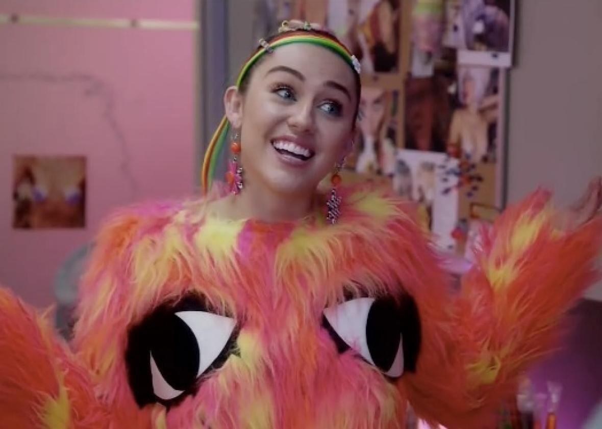 Miley Cyrus Instagram sketch at the VMAs: Andy Samberg and Ike ...