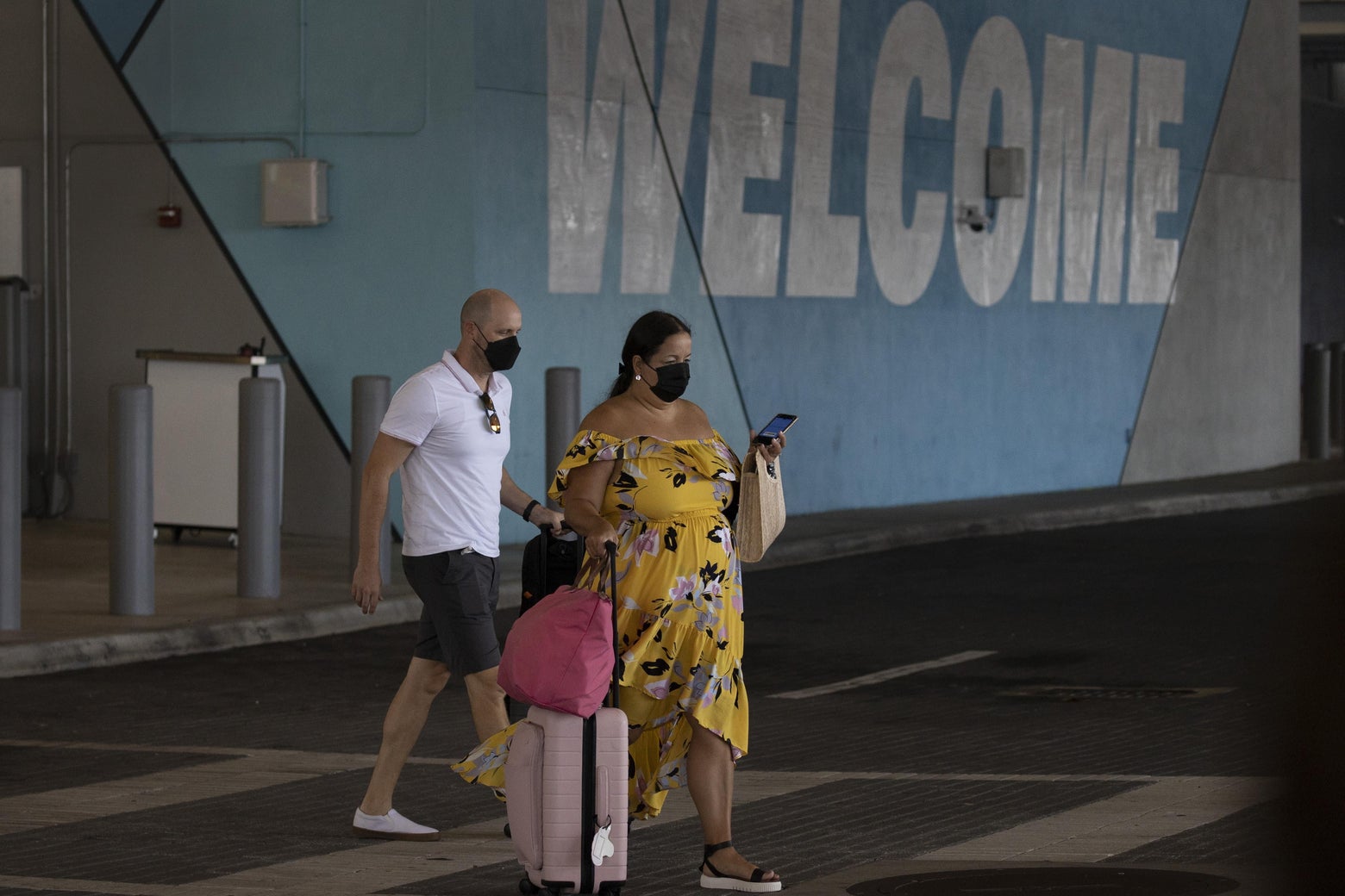 Florida sets daily record for entire pandemic with 21,683 new COVID-19 ...