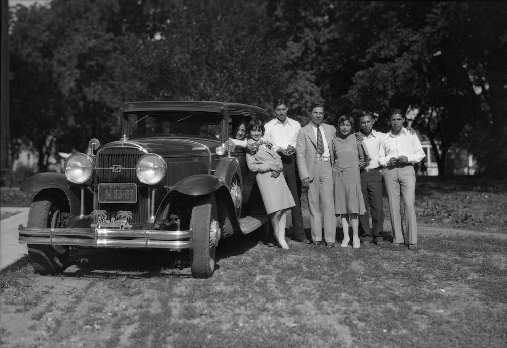 History of Native Americans in photography: Horace Poolaw's images of ...