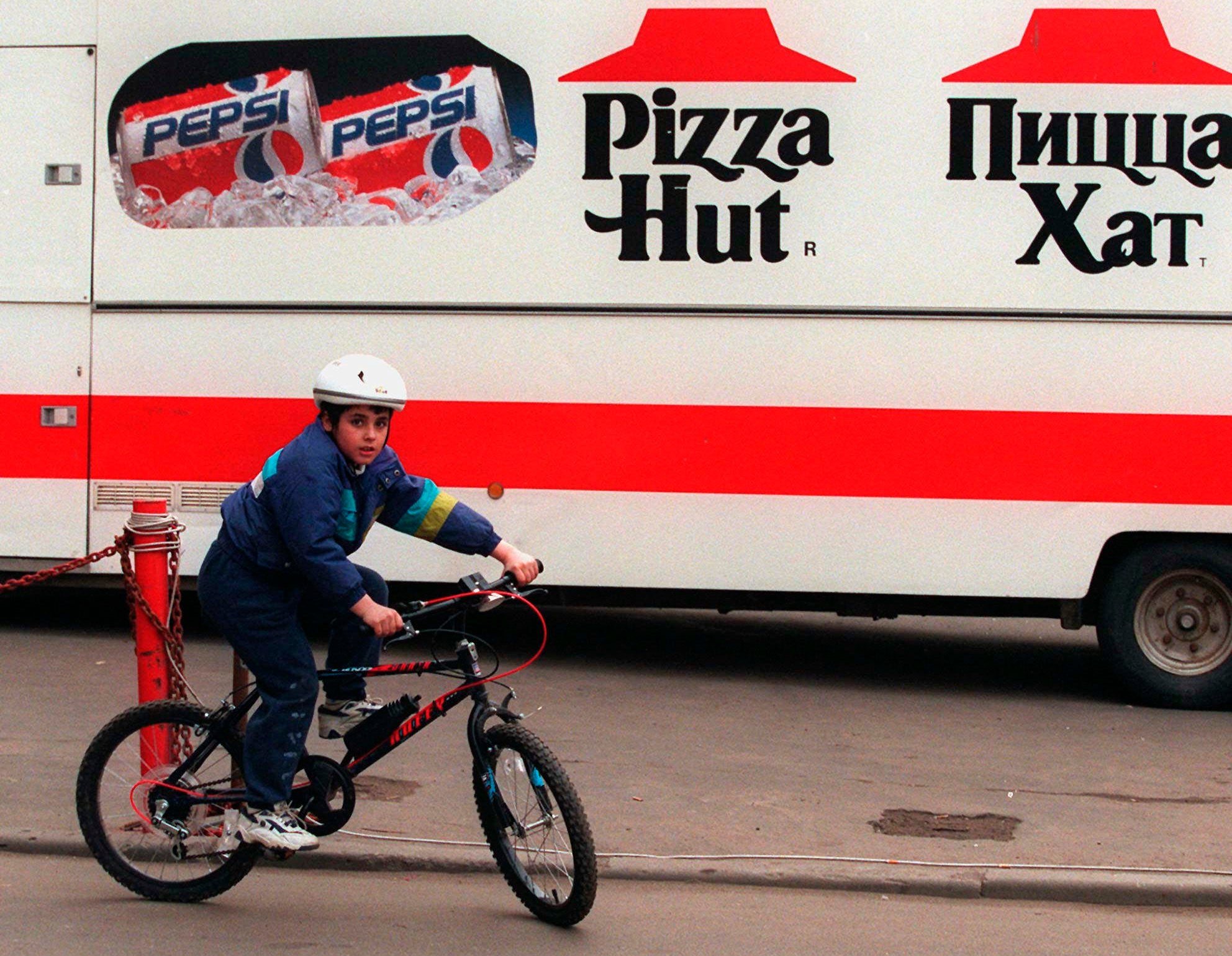 Pizza Hut is in trouble. Don’t forget when it almost saved the world.