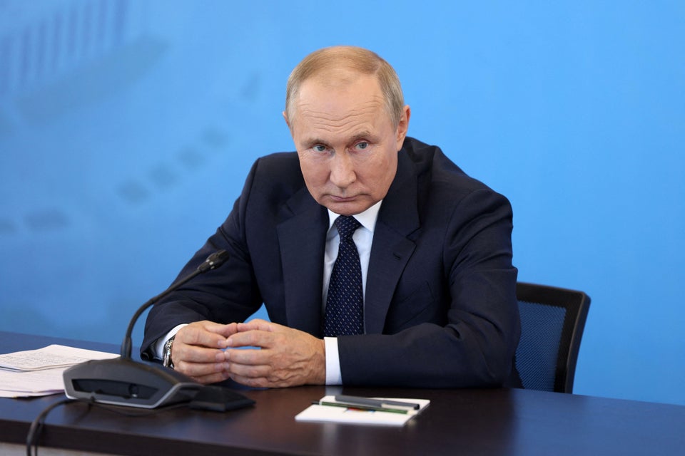 What the West should do about Putin's increasingly dangerous desperation.