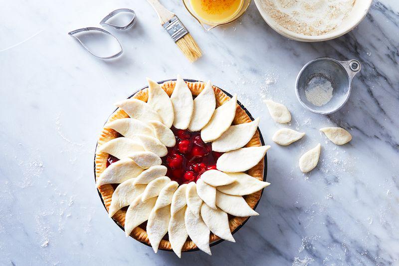 Fancy pie crusts like hydrangeas, roses, and sunflowers, made easy.