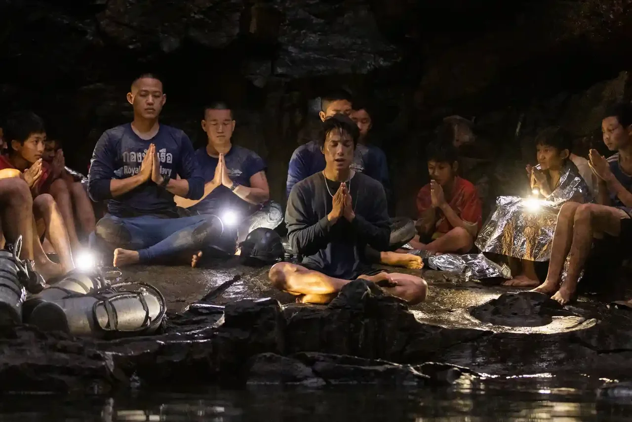 Thirteen Lives true story: How accurate is Ron Howard’s Thai cave ...