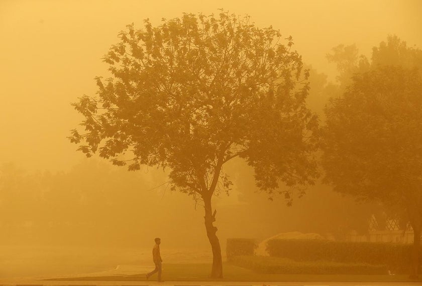 A massive dust storm hit Dubai and the Arabian Peninsula on Thursday ...