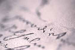 How does forensic handwriting identification work?