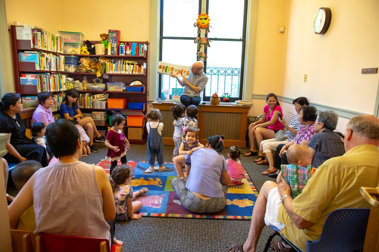 Photo essay on library patrons in New York.