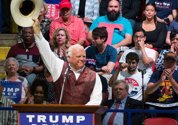 Texas official, Trump supporter, describes Clinton as “cunt.”