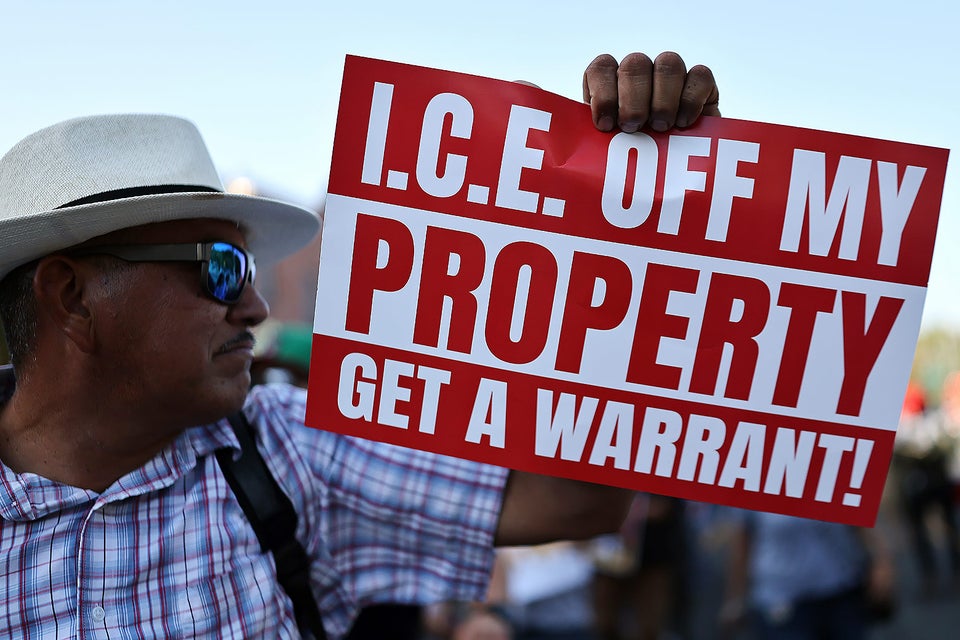 ICE immigration raids: The creative ways local communities are fighting ...
