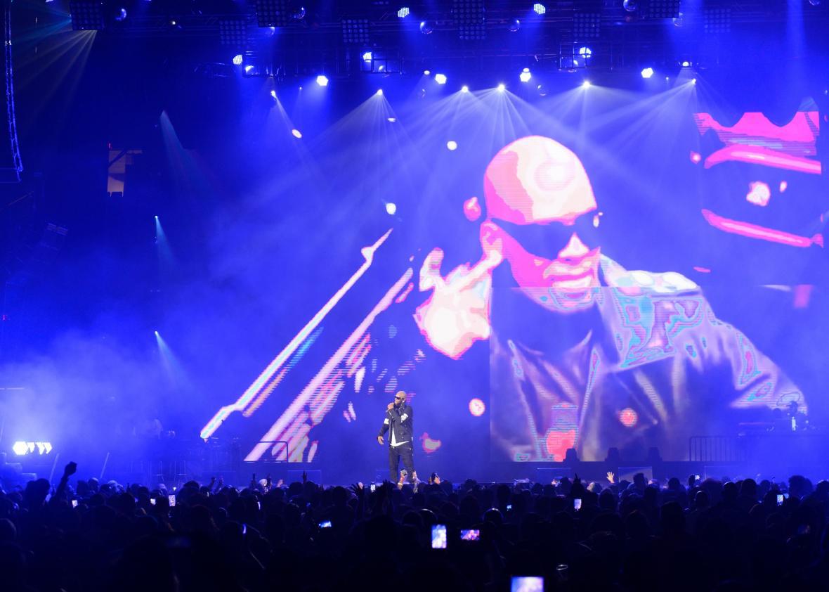 R. Kelly cancels tour dates amid “cult” allegations.