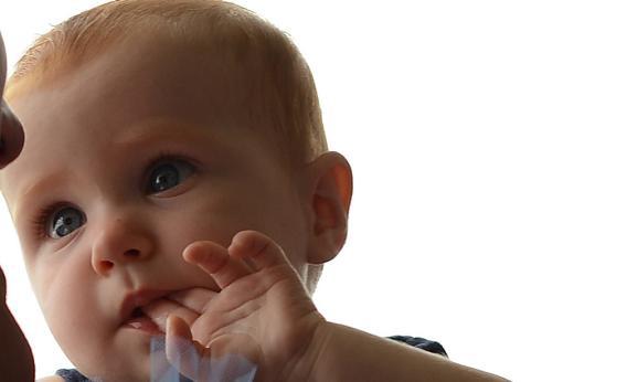 Infant behavior: Baby study shows they respond to visual and verbal ...