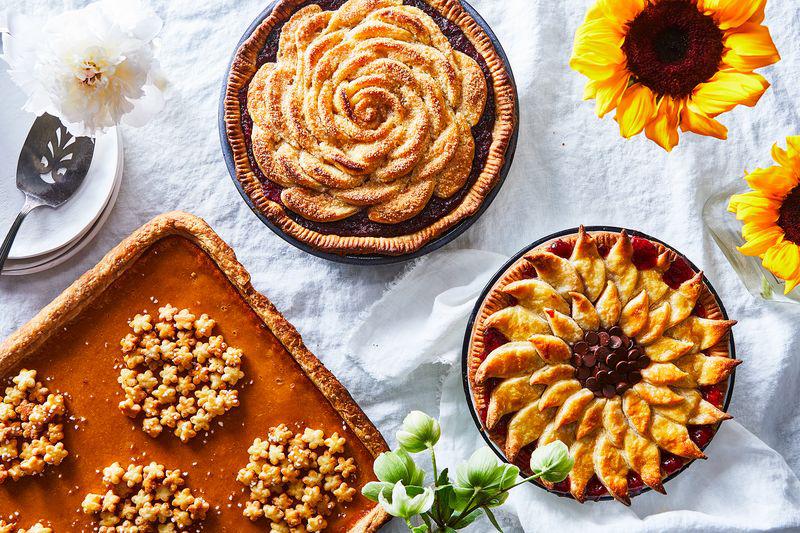 Fancy pie crusts like hydrangeas, roses, and sunflowers, made easy.