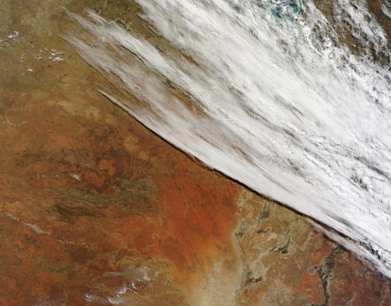 Australian weather: Onshore winds put wispy white clouds over colorful ...