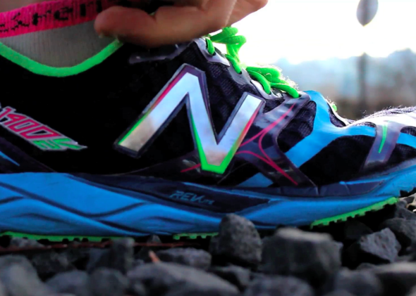 lacing-running-shows-how-to-fix-wide-toe-box-ankle-slips-loose-fit-video