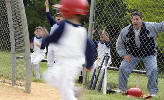 Baseball parents: How dads stress their kids out during Little League ...