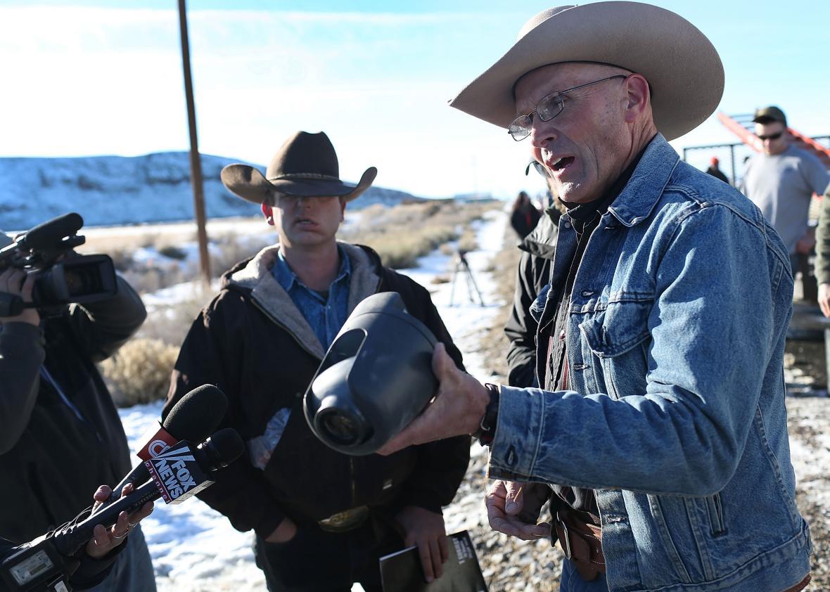 Armed Oregon occupiers steal, destroy federal property on Malheur ...
