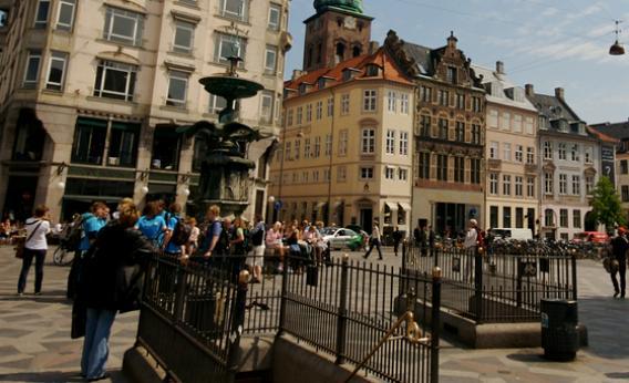 Extractive institutions: Are they really why nations fail?