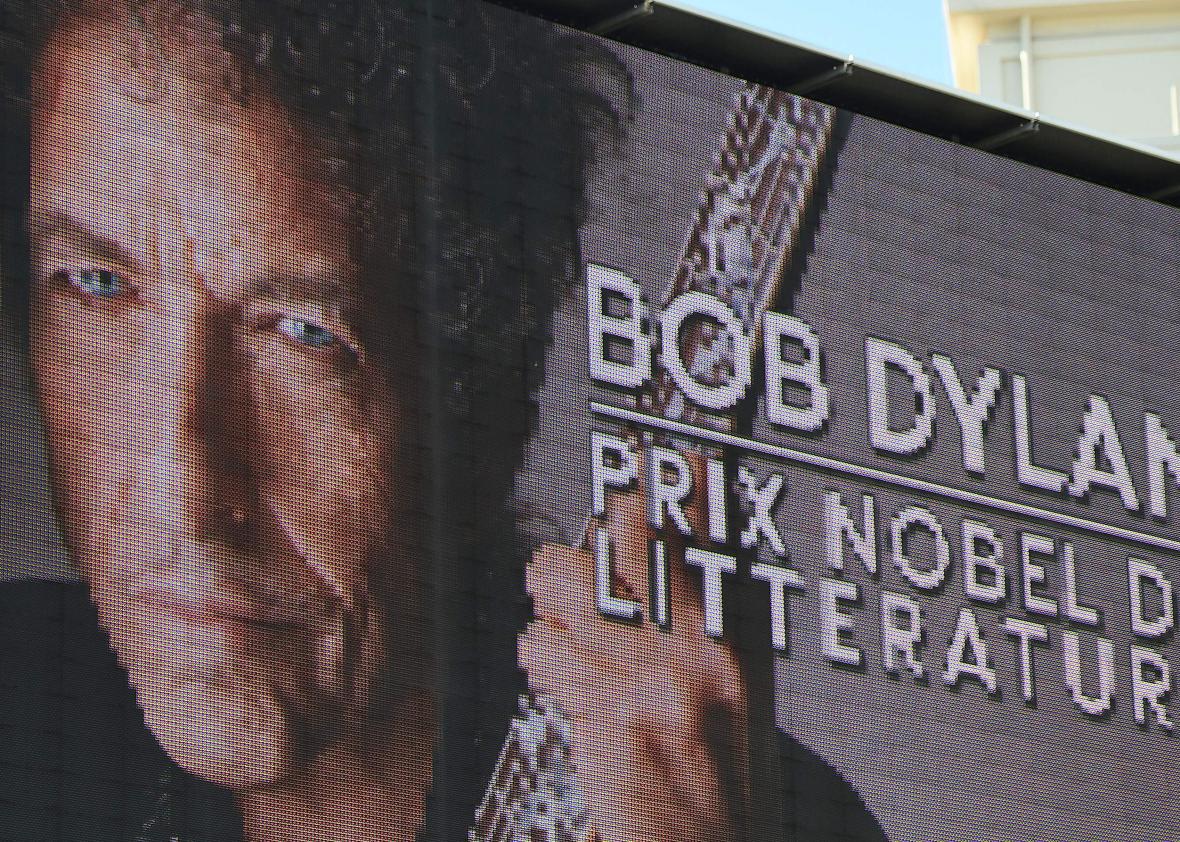 Philip Roth emails Bob Dylan about his Nobel Prize in a new song by Amy ...