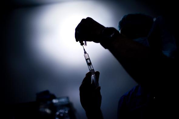 Botched lethal injection of Joseph Wood takes two hours.