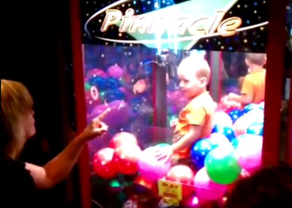 Children crawl into claw machines: Best of YouTube with kids inside ...