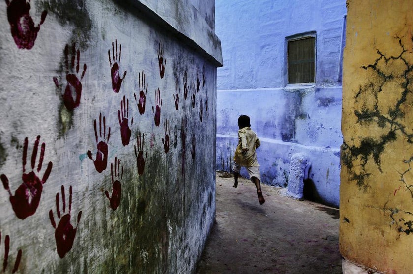 Steve McCurry’s photos of India featured in the exhibit, “Steve McCurry ...