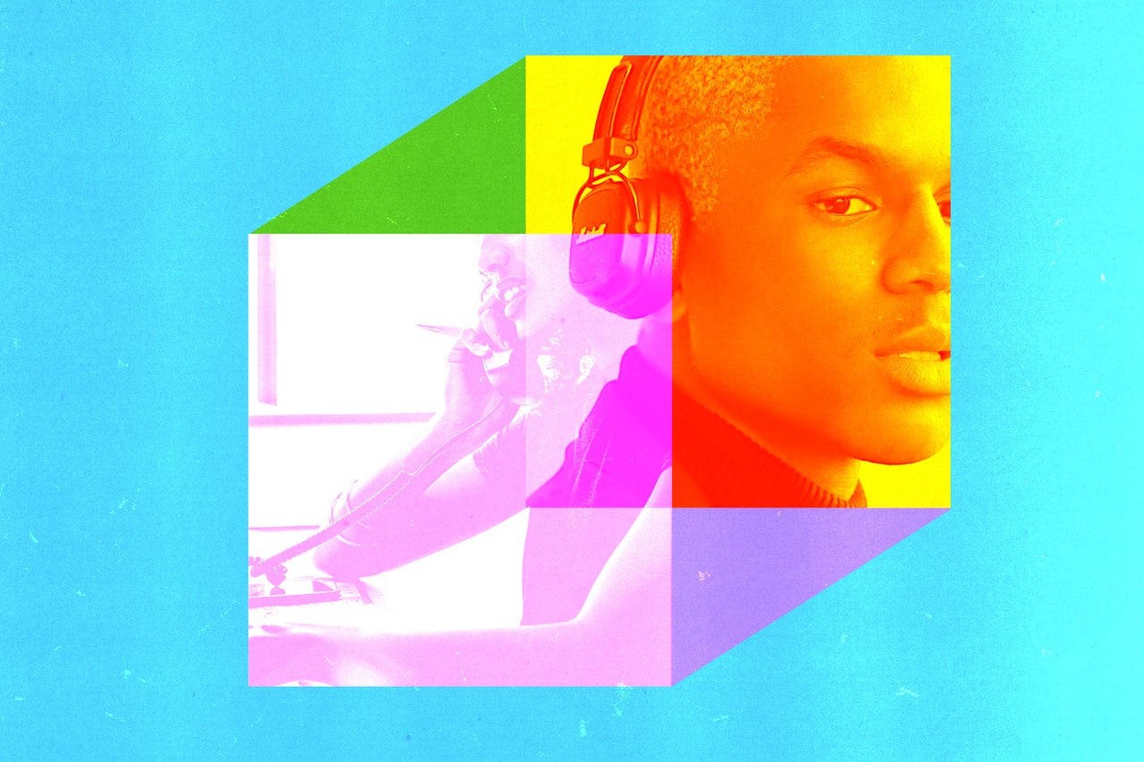 Loud co-workers advice: Two colleagues are holding the rest of us ...