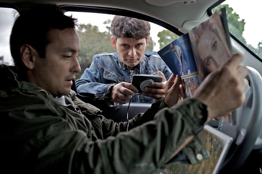 Jessica Dimmock: Documenting the paparazzi (PHOTOS).