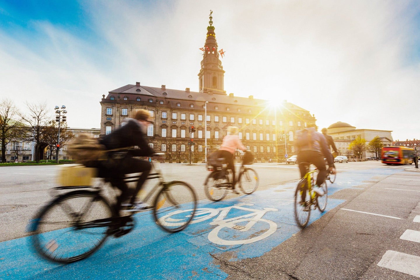 Dutch and Danish bike lanes: The obsession with them isn’t making ...
