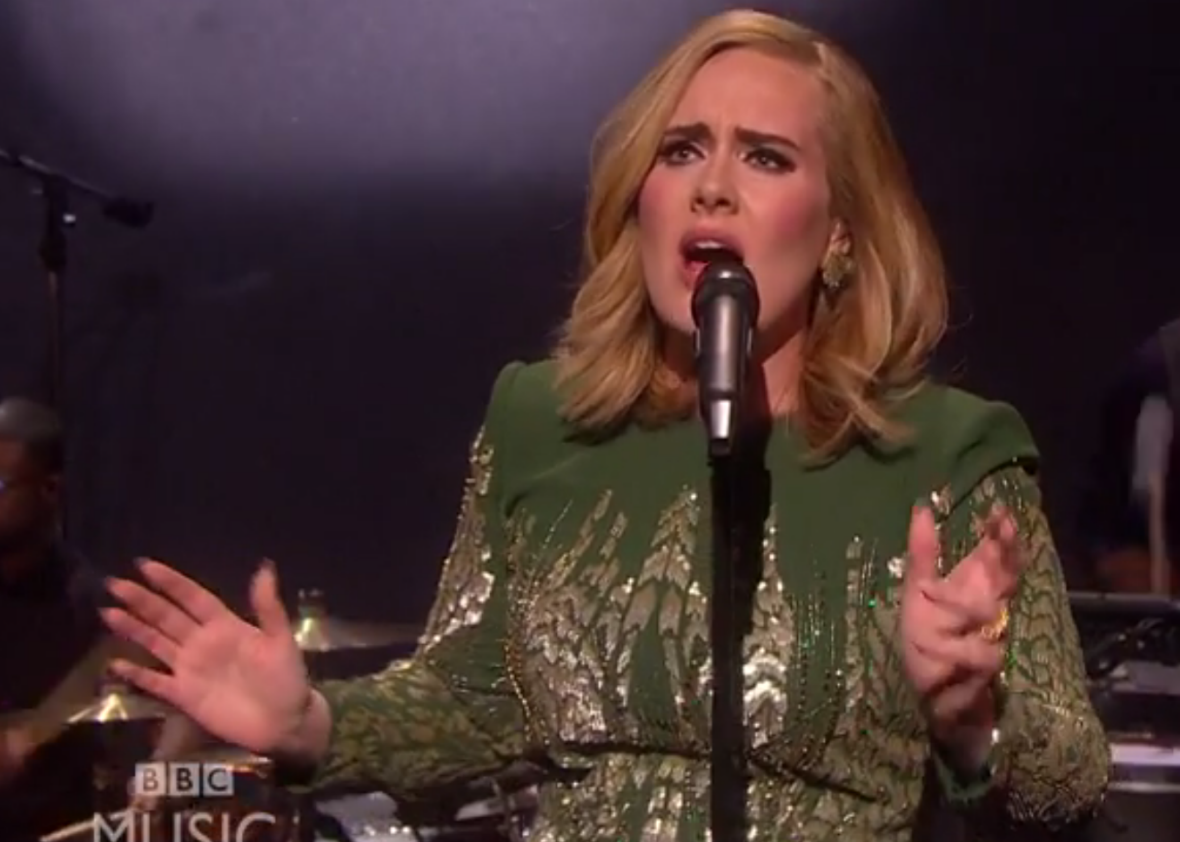 Adele’s first live “Hello” performance is powerful (VIDEO).