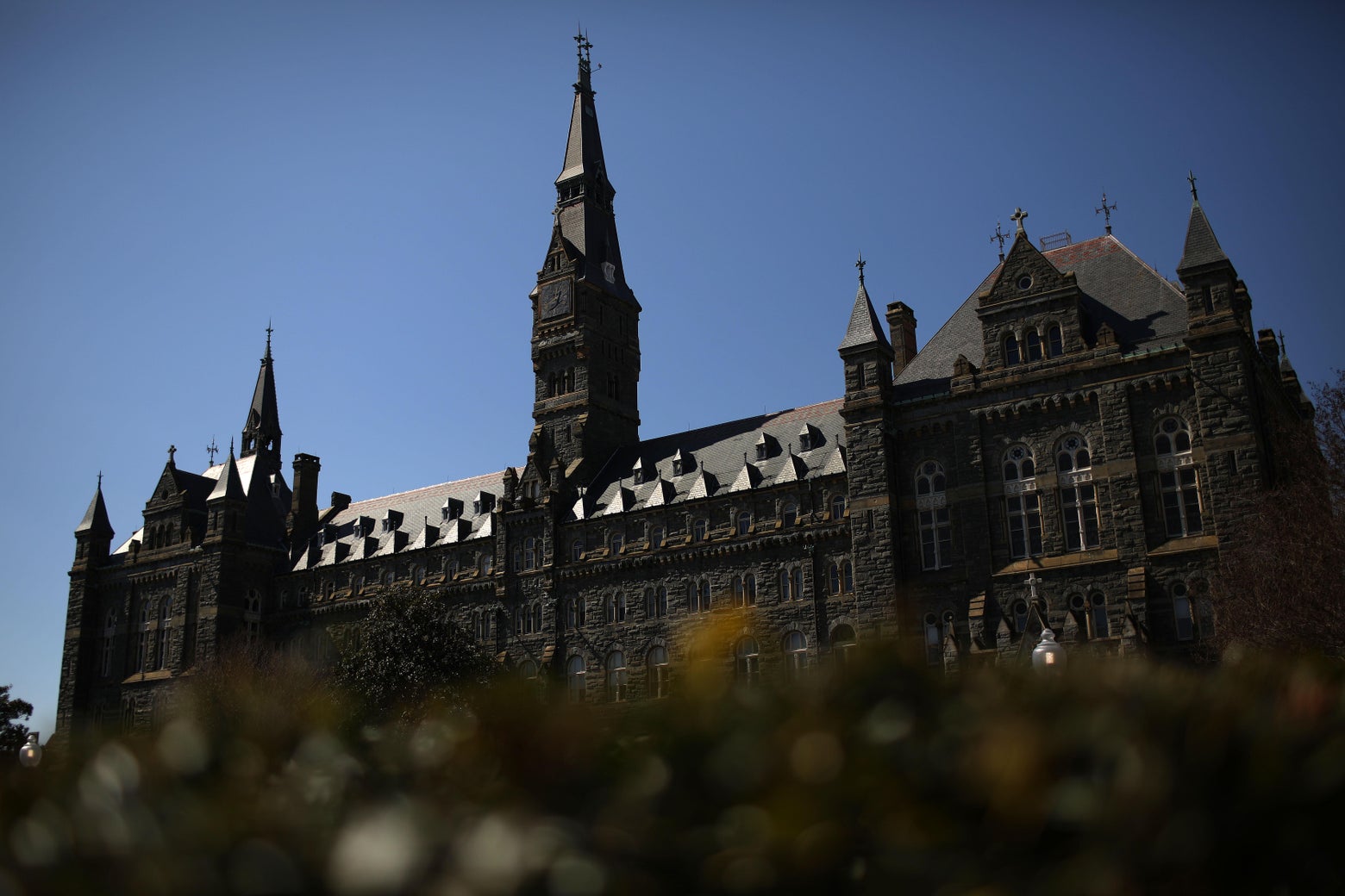 Georgetown students vote in favor of fee for slavery reparations fund.