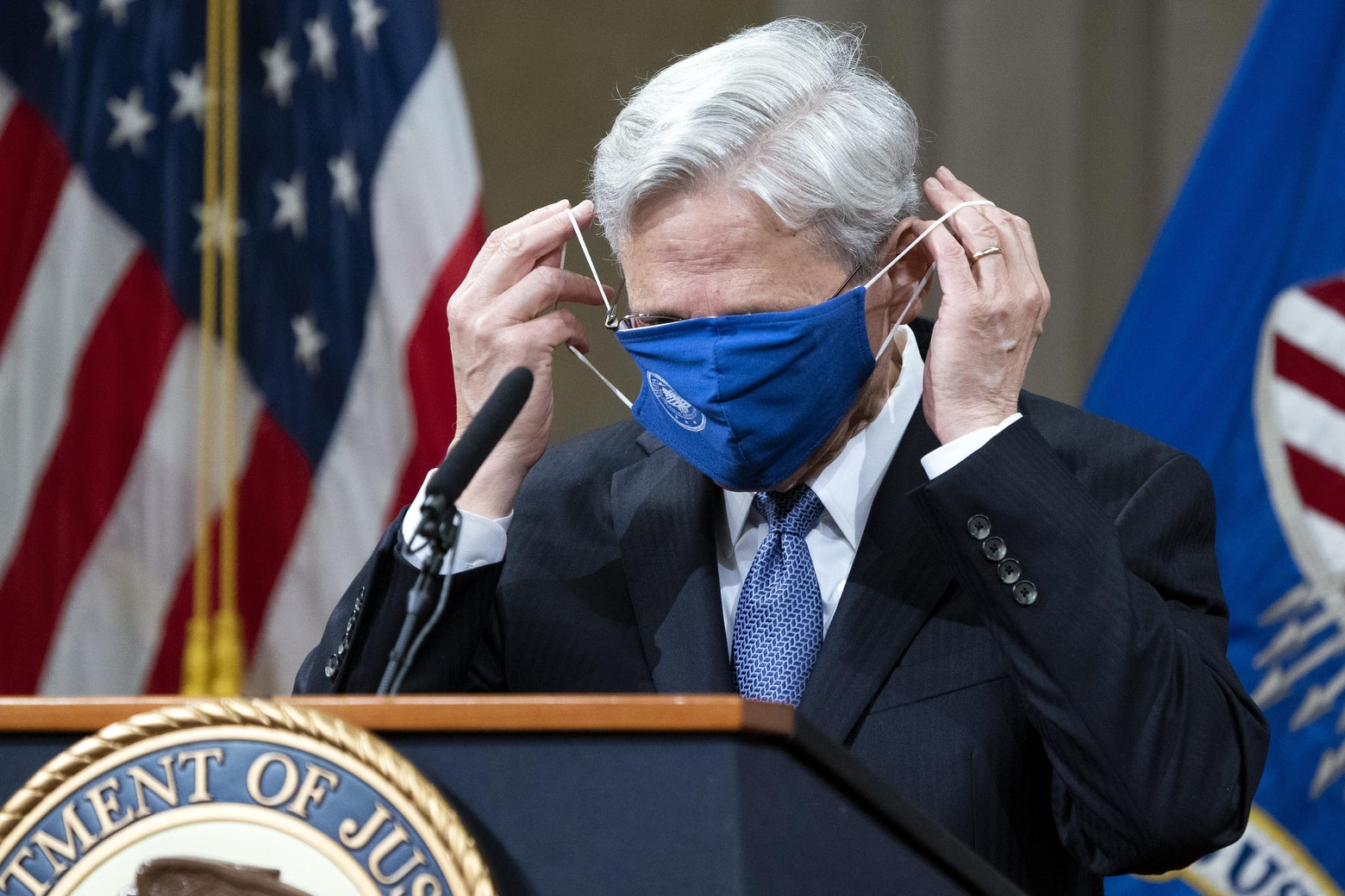 Best photo of the week: Mask fails with Merrick Garland, Doug Emhoff ...