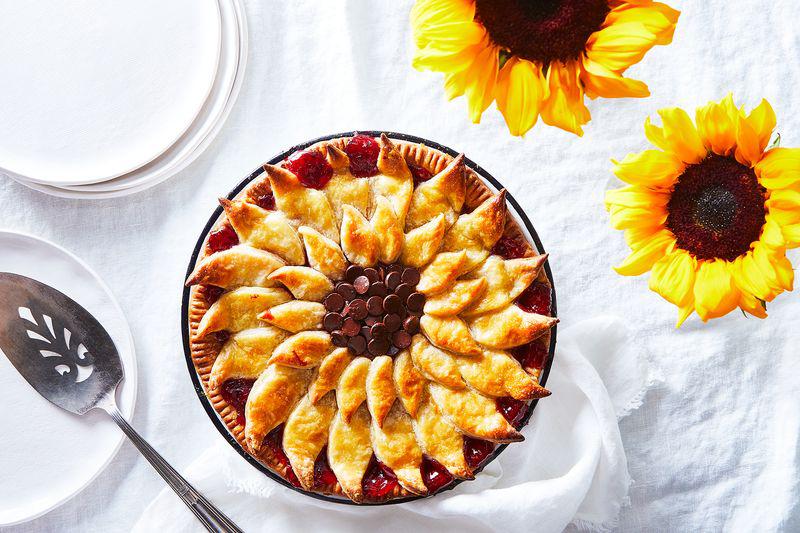 Fancy pie crusts like hydrangeas, roses, and sunflowers, made easy.