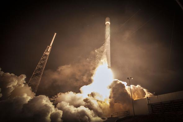 SpaceX return to flight planned for Dec. 19, 2015.