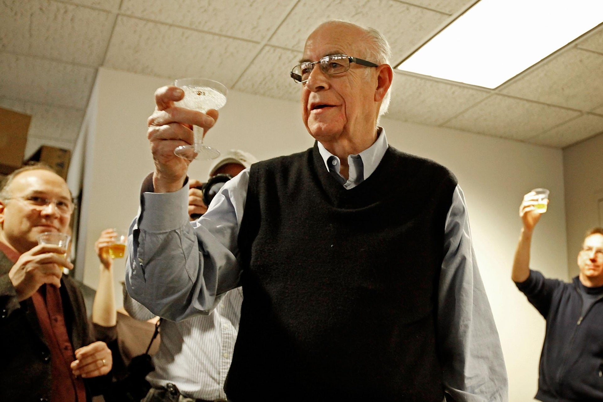 NPR's Carl Kasell dies at 84.