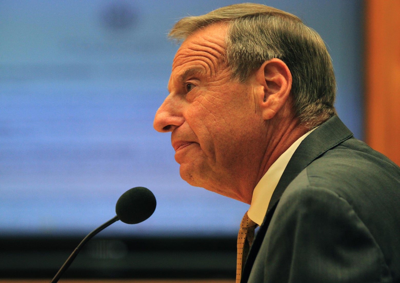 Bob Filner: San Diego mayor resigns.