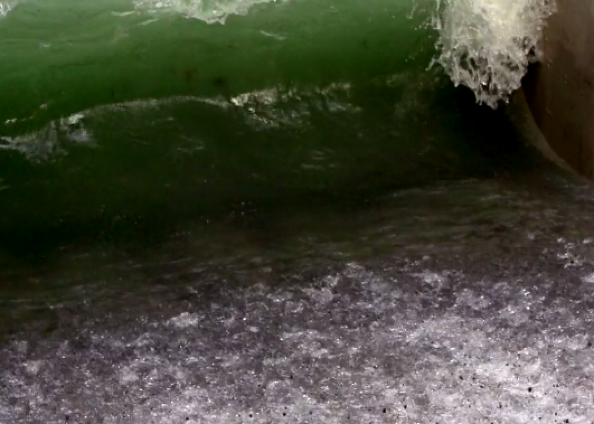 Wave lab Delta Flume makes largest man-made waves in the world (VIDEO).