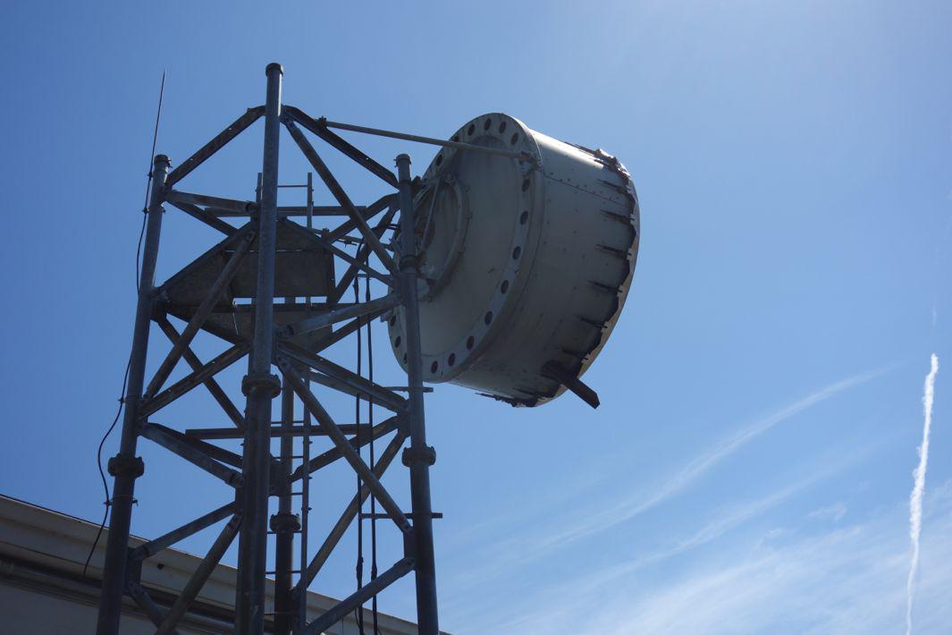 What's That Thing: Microwave radio antennas that transmit phone and ...