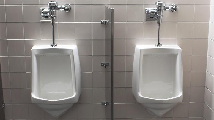 How to avoid urinal splashback: Physicists offer video on how to avoid ...