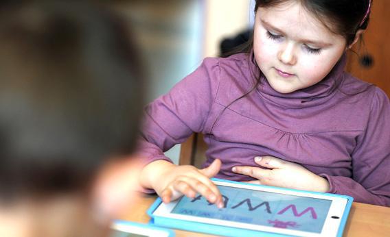IPads in the classroom: The right way to use them, demonstrated by a ...