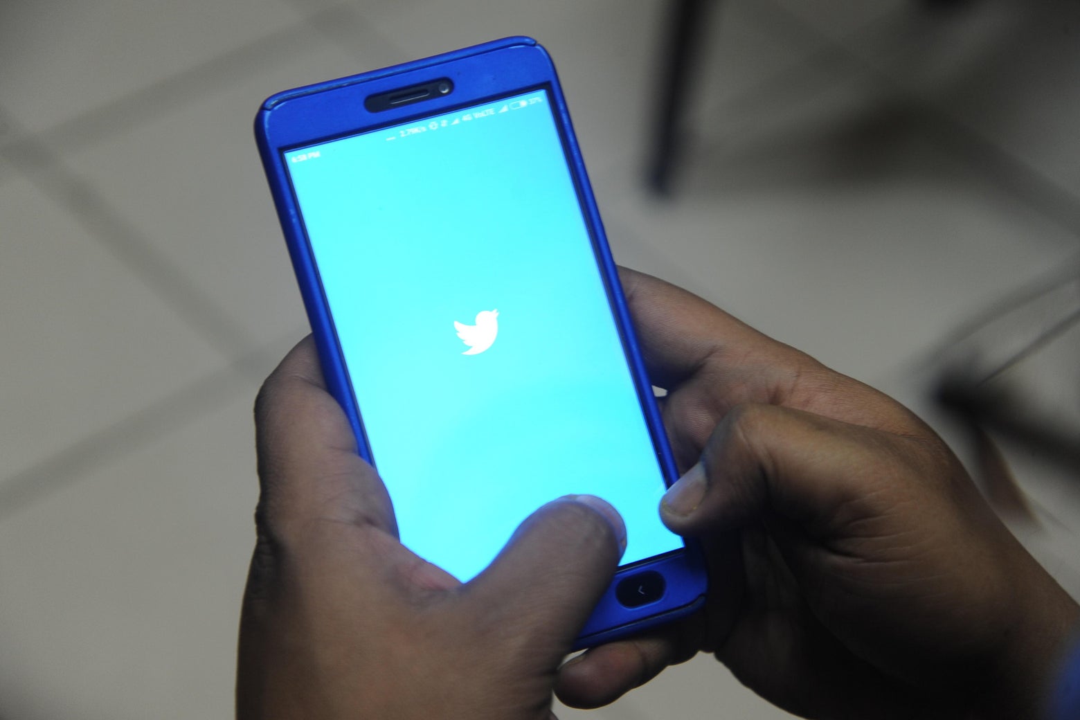 Twitter tells all users to change passwords due to a bug:
