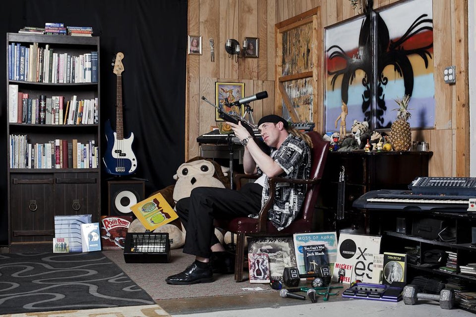 Alex Wein photographs residents of Baltimore’s Copycat building.