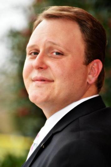 NC Republican Steve Wiles was drag queen Mona Sinclair.