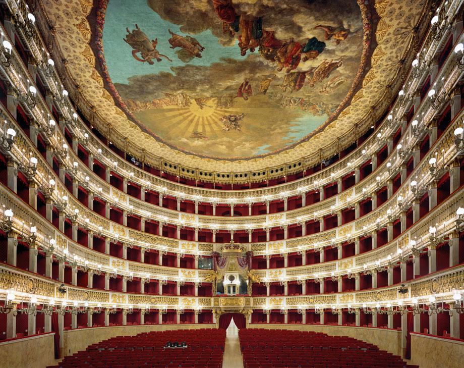 David Leventi: “Opera” documents the great opera houses around the ...