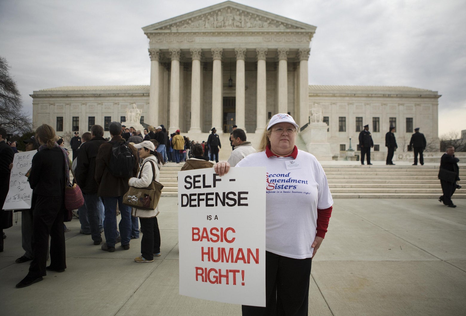 Gun rights in Illinois: The state’s concealed weapons ban goes down in ...