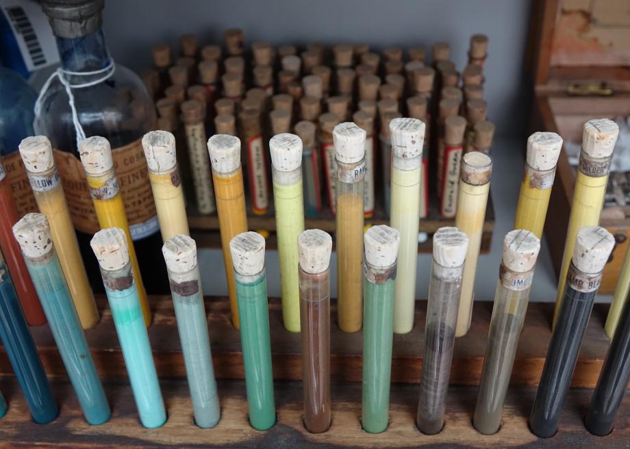 Harvard's Forbes Pigment Collection holds a rainbow of historic colors.