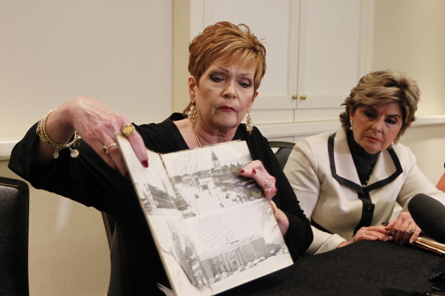 A look at the conservative media freakout over Roy Moore accuser ...