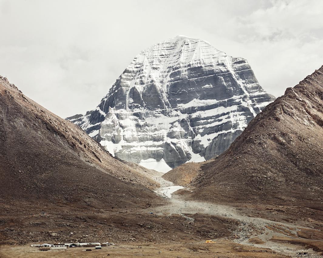 Samuel Zuder photographs pilgrims at Mount Kailash in his book, Face to ...